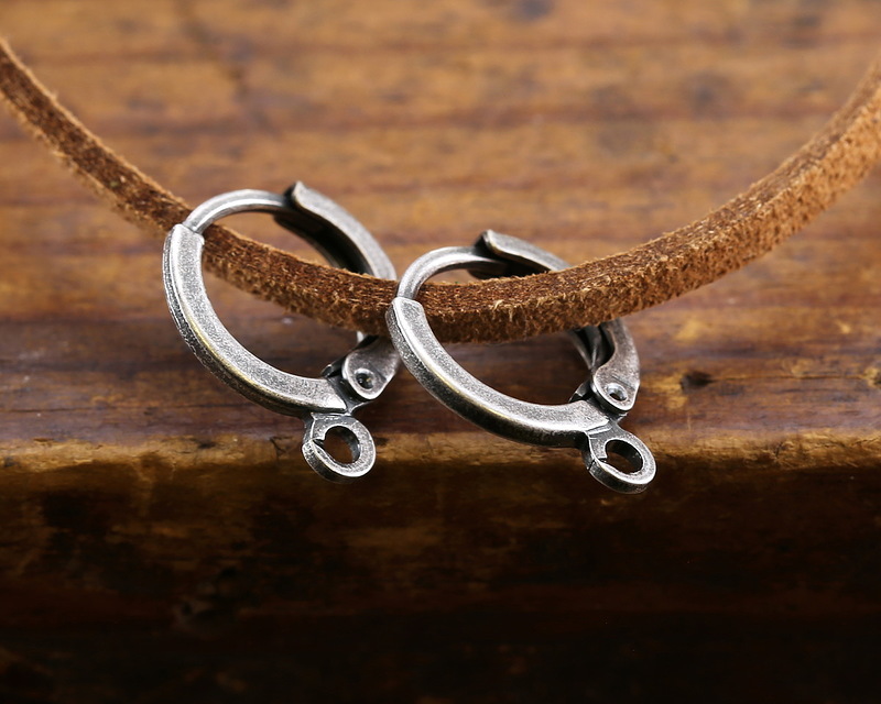 Antique Silver (plated) Round Hinged Earwire w/ Loop 11mm