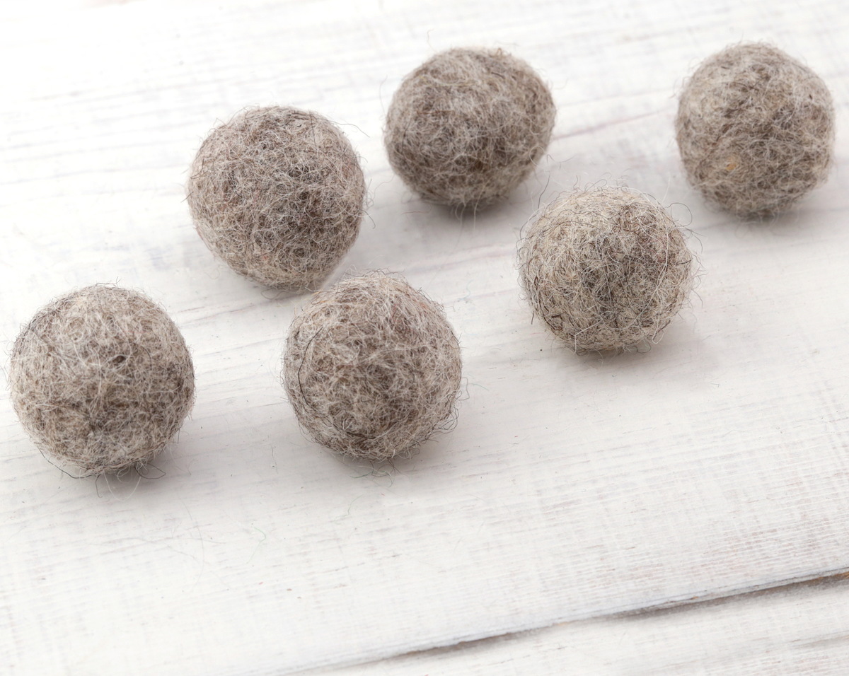 Smoke Felt Round 20mm