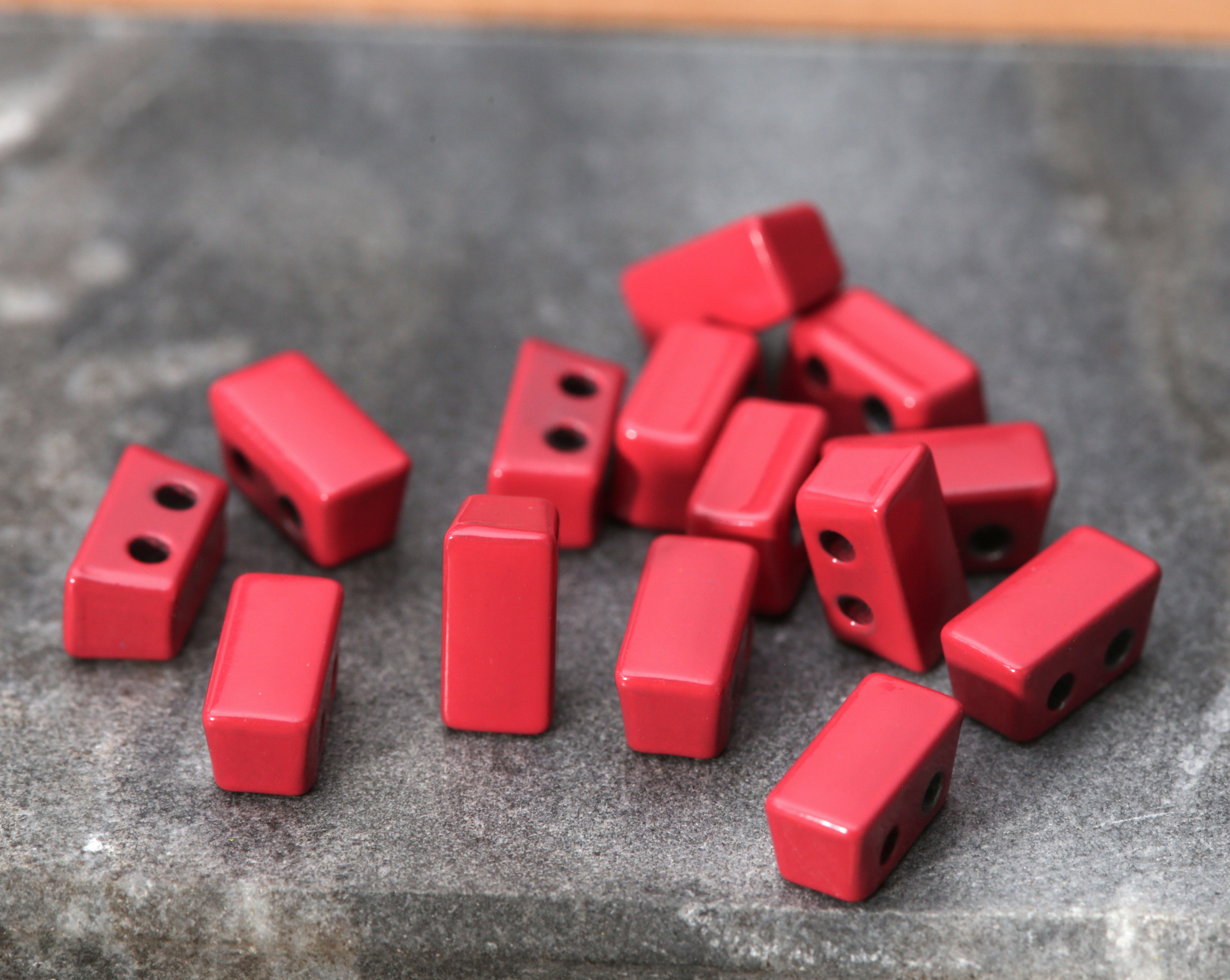Red Enamel 2-Hole Tile Thin Rectangle Bead 4x8mm