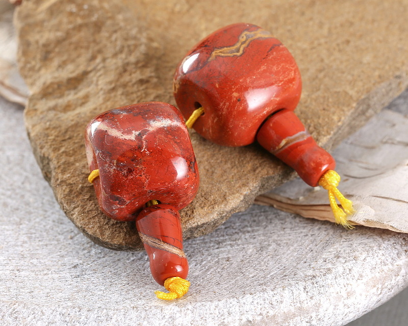 Red Jasper Barrel Guru Bead 16mm