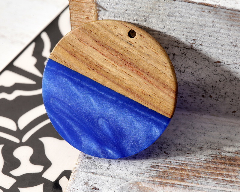 Walnut Wood & Indigo Pearlescent Resin Coin Focal 38mm