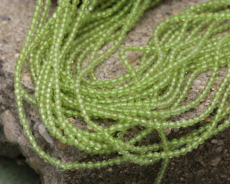 Peridot Diamond Cut Faceted Round 2mm Beads