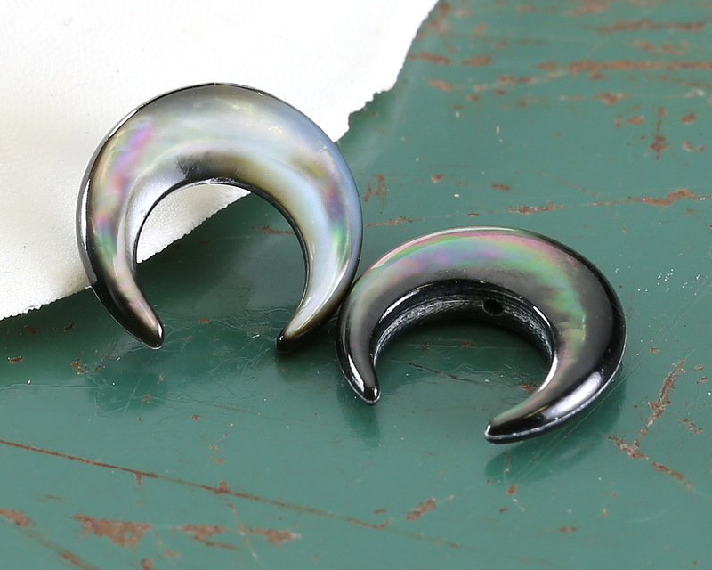 Black Lip Shell Crescent Moon Bead 12mm