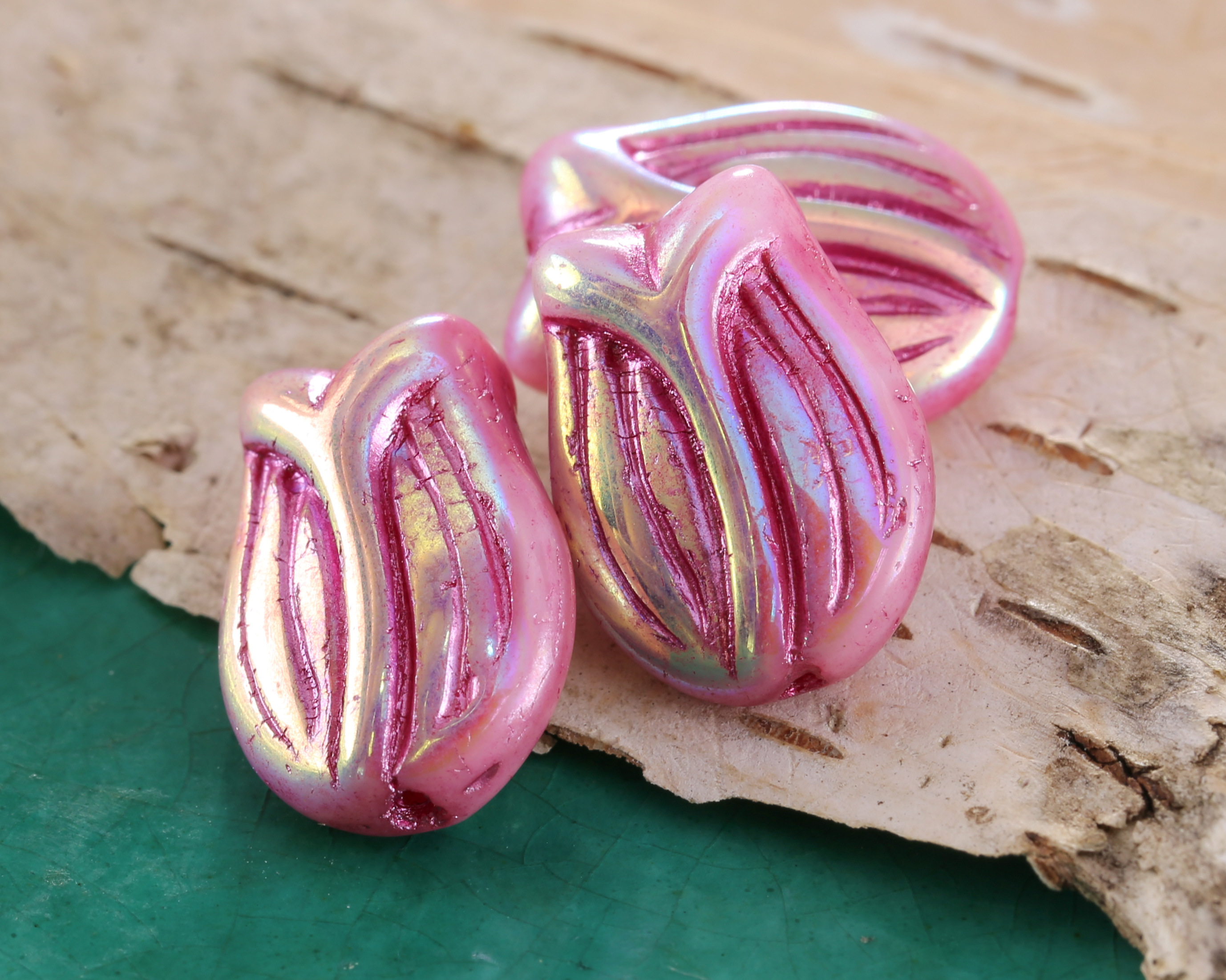 Czech Glass Pink AB w/ Metallic Pink Tulip 16x12mm